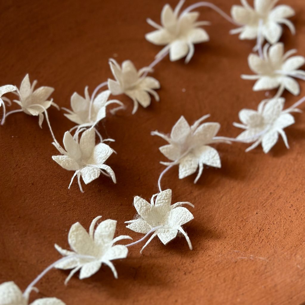 JASMINE FLOWER NECKLACE - Tradition Now