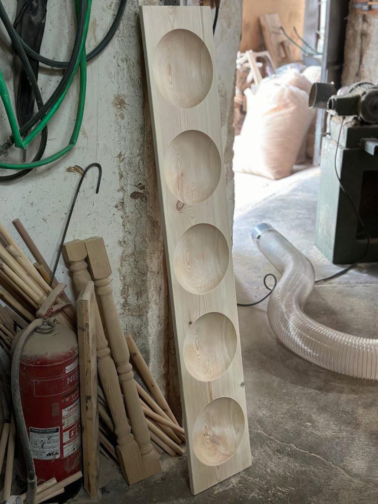 BREAD BOARD MOLD WITH 5 BOWLS + HANGING BREAD BASKET + SIFTER ...