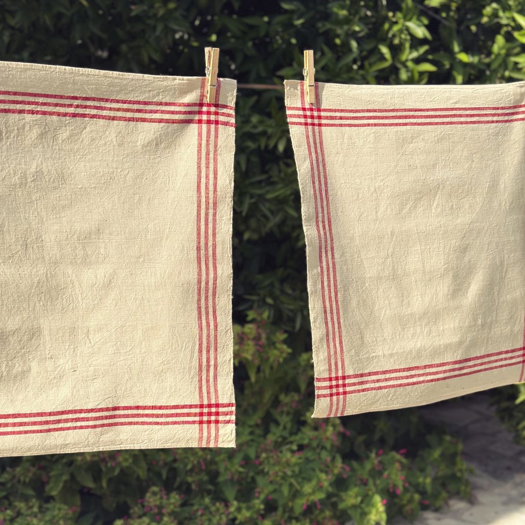 VINTAGE LINEN KITCHEN TOWEL SQUARE - Tradition Now